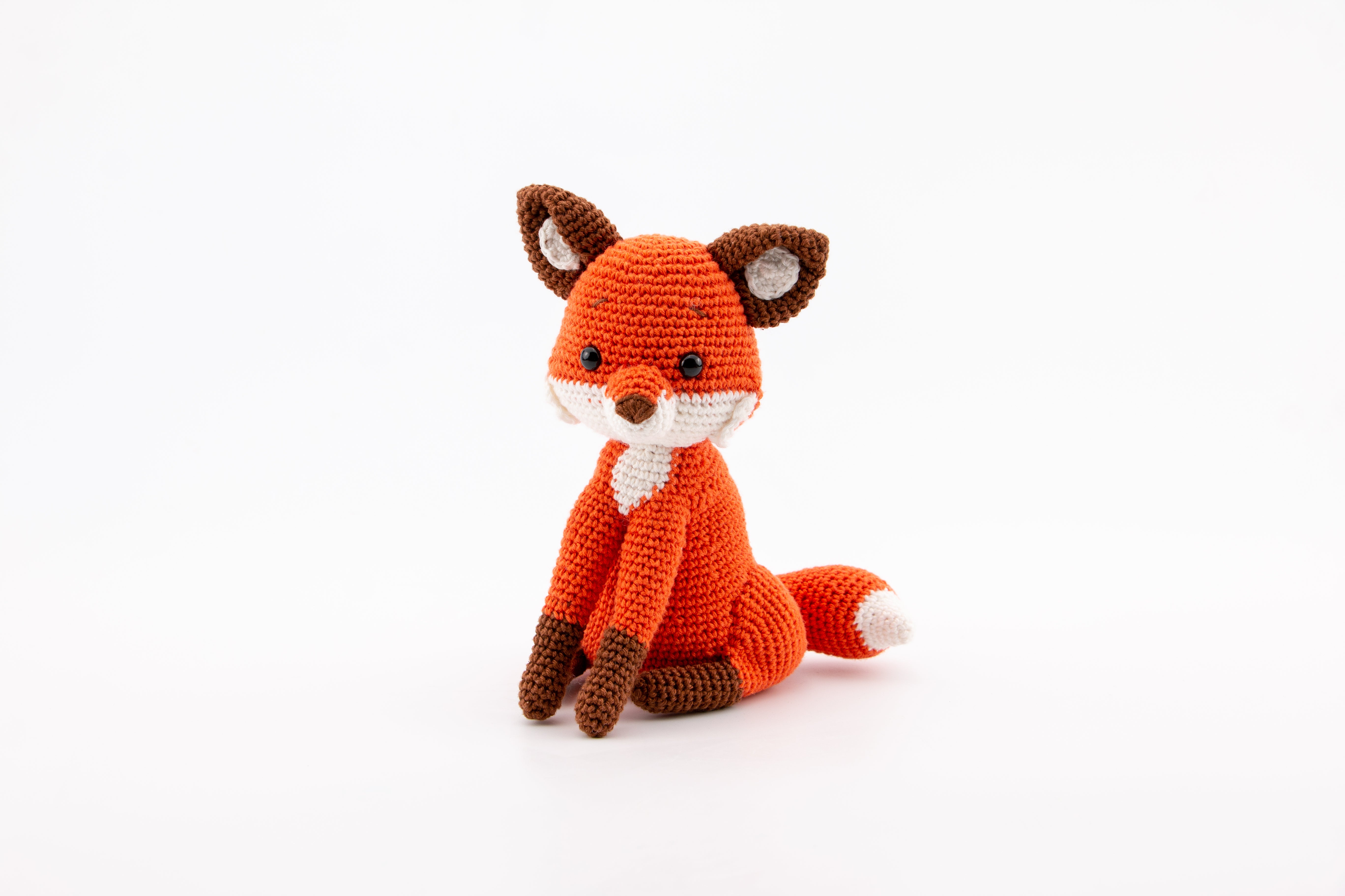 Frankie Fox – Threading Dreams